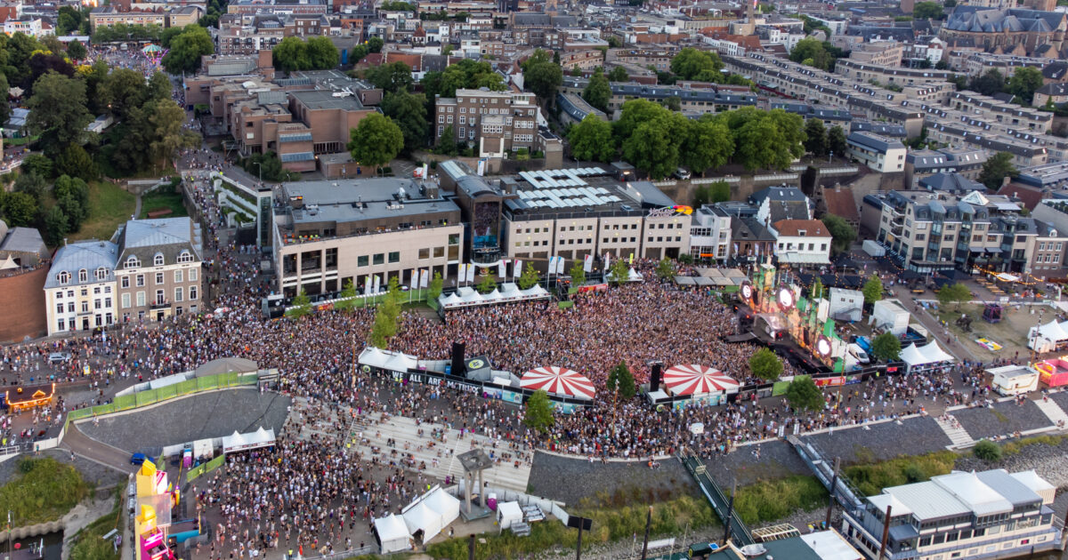 Nijmegen maakt zich klaar voor… | Vierdaagsefeesten Nijmegen